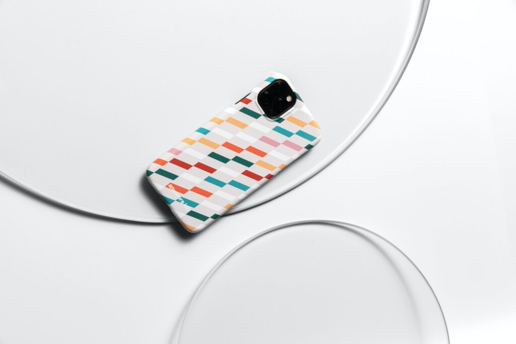 What Are the Materials Behind Hardshell Phone Cases？ - Foshan Dolit